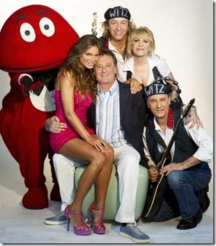 Velone, con Enzo Iacchetti e Nina Senicar dal 7 giugno su Canale 5 | Il ...